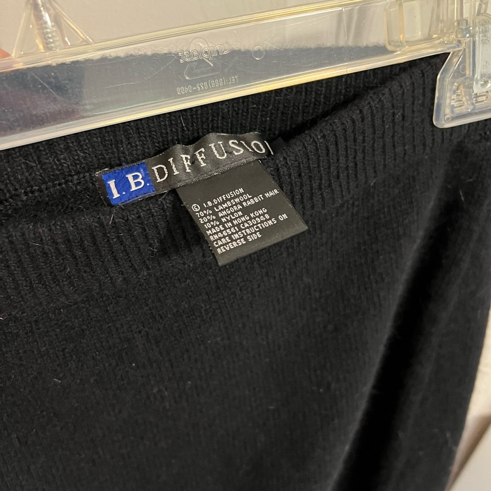 Ib Diffusion Beautiful Sweater And Skirt Set | Ib Dif… - Gem